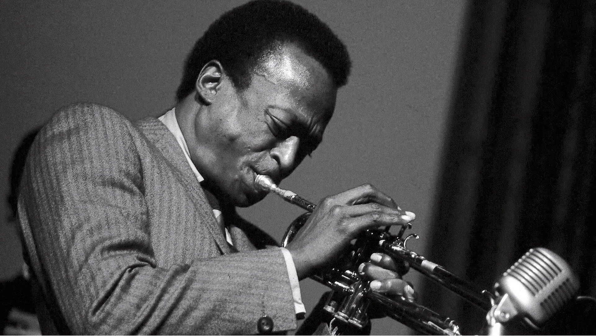 MILES 100 - Elbphilharmonie