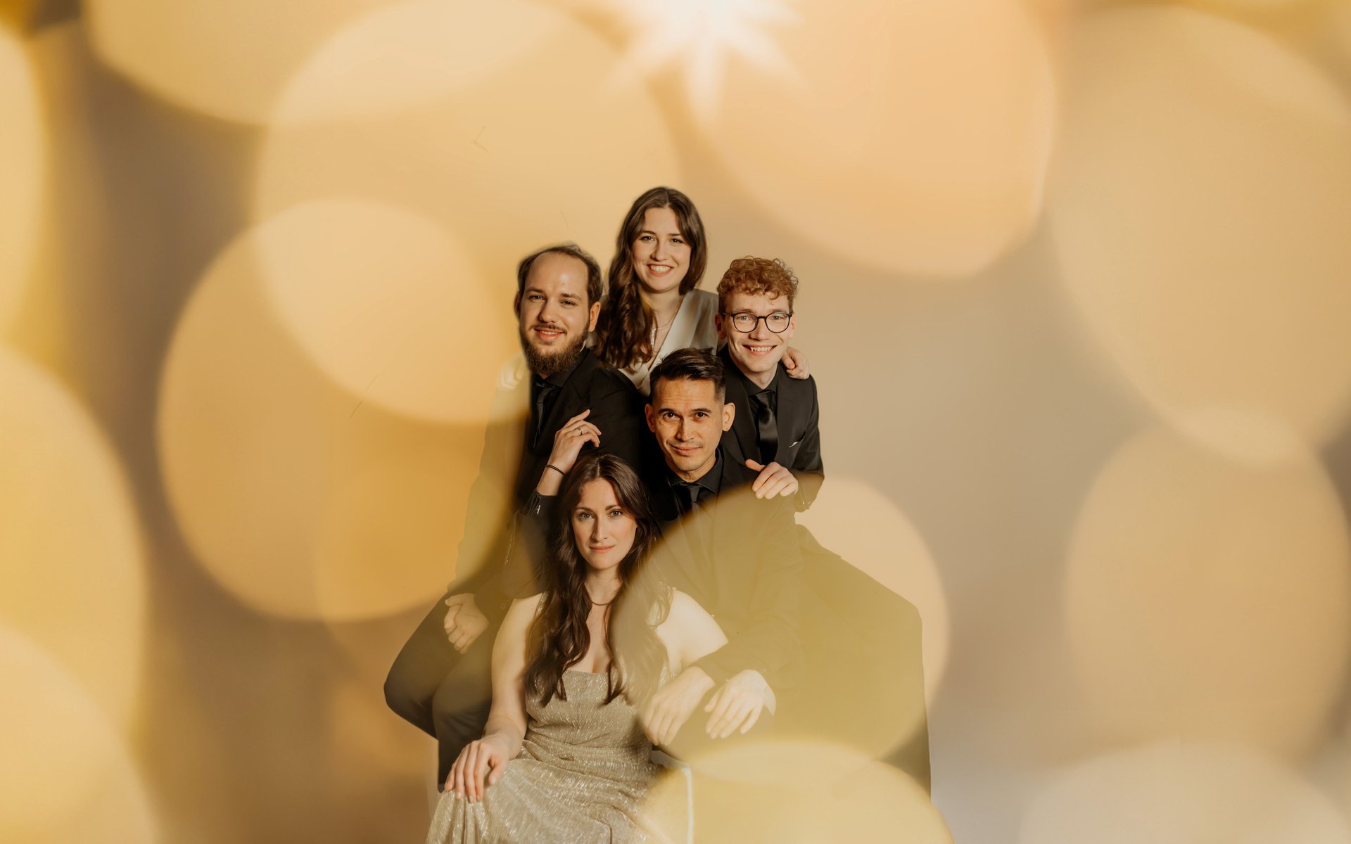 Do, 11.12.2025 - Calmus Ensemble - Laeiszhalle Hamburg - Elbphilharmonie